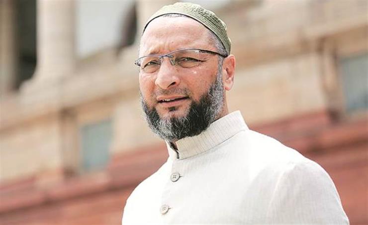 Poet Munawwar Rana slams Owaisi for dividing Muslims, helping BJP