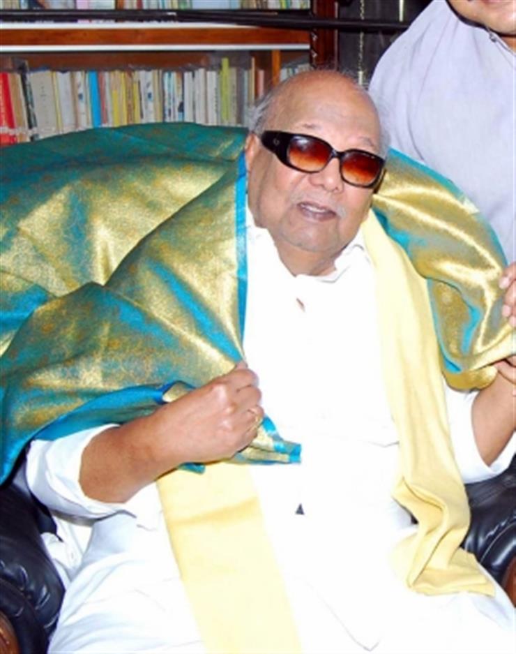 Pen monument in Chennai to honour Karunanidhi's contribution to Tamil ...