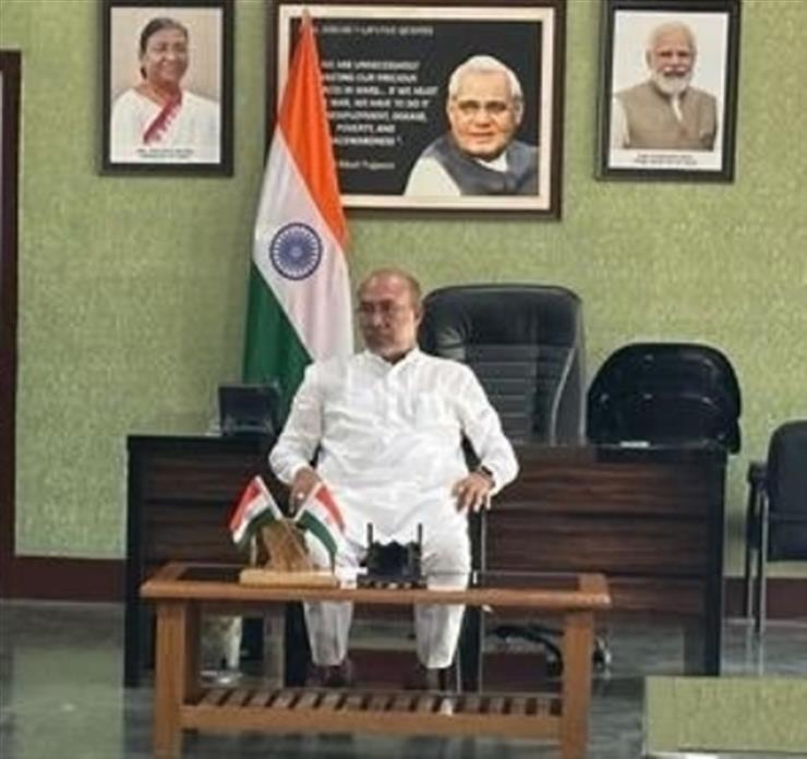 ‘Unfortunate, undemocratic’: Manipur CM denies permission to Bharat ...